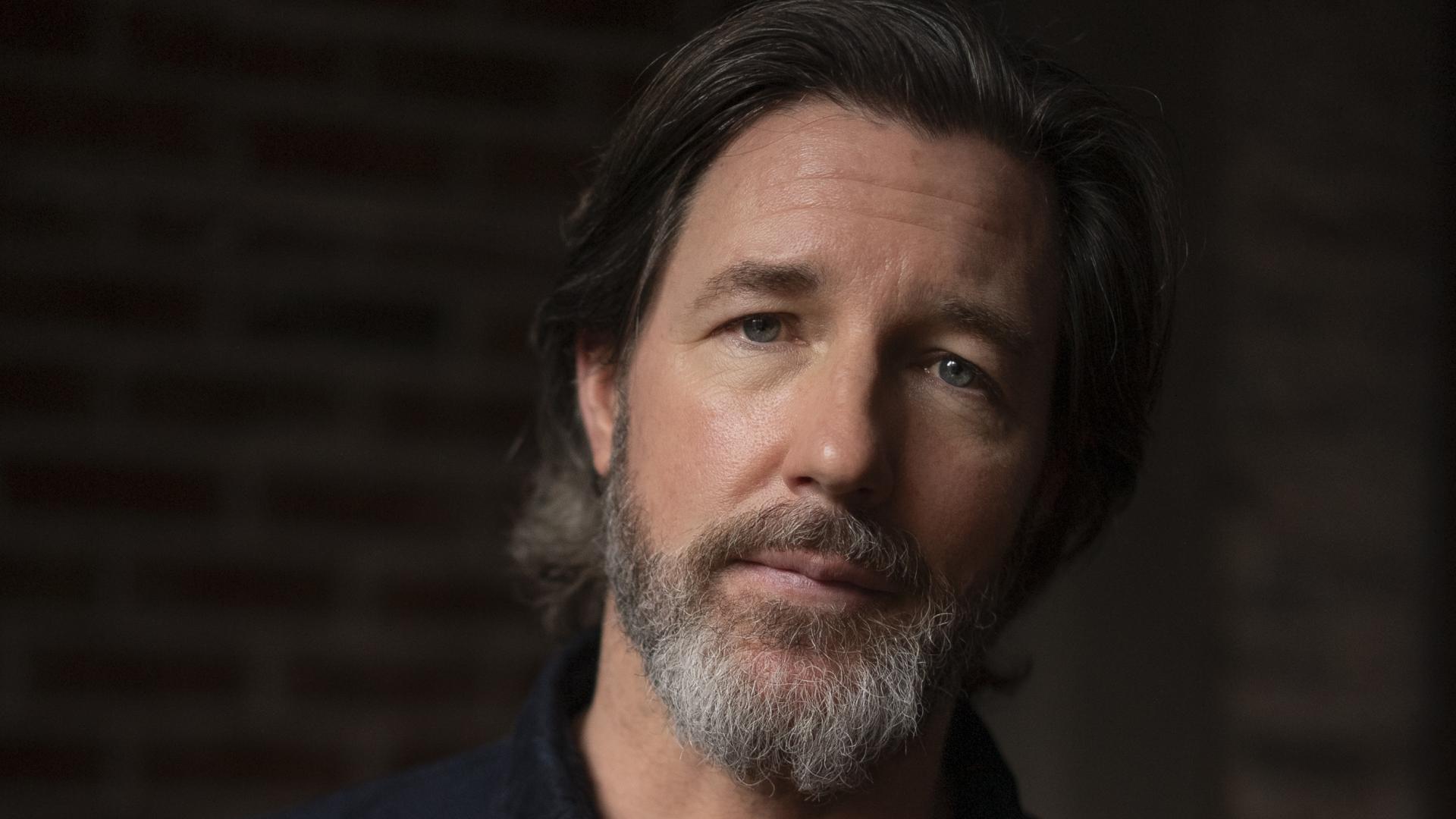 In Conversation: Ed Burns and Emily Giffin | SCADshow